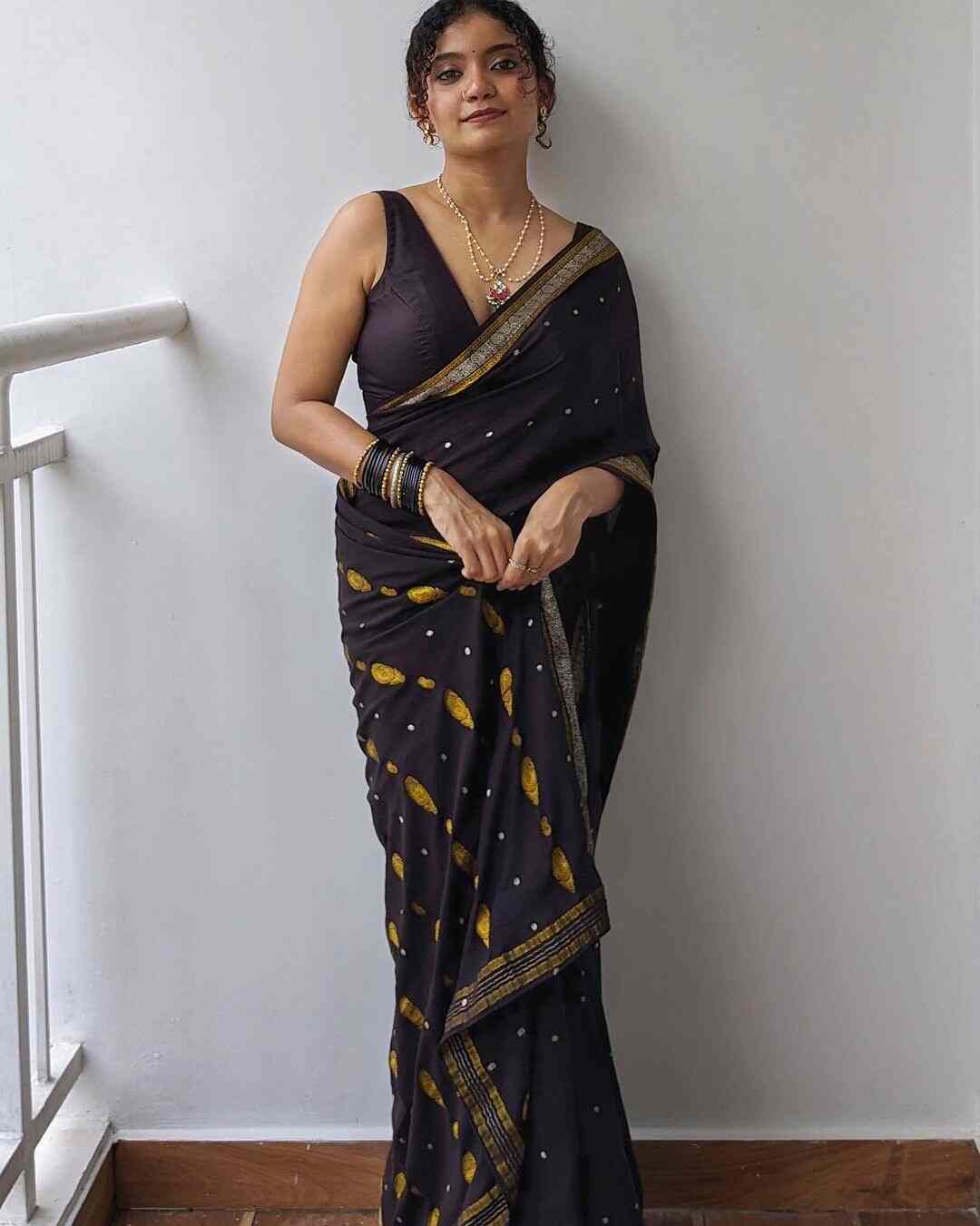 Anna Ben Looks Elegant In Saree, Actress Shares Beautiful Pictures In ...