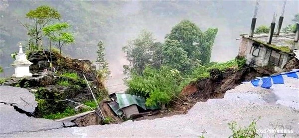In Pics: Intense Cloudburst Triggers Flash Flood In Sikkim's Teesta ...