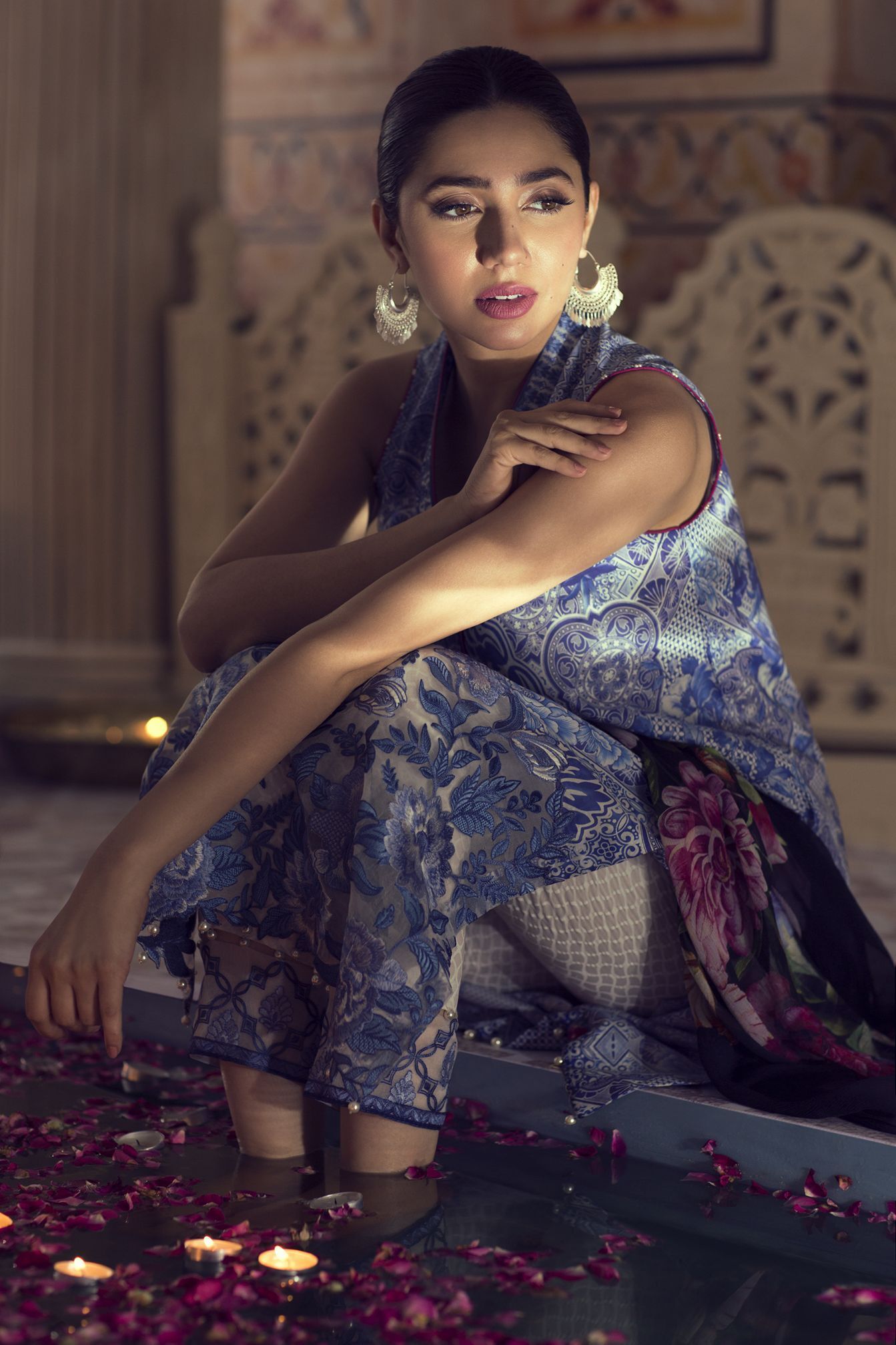 Mahira Khan Pics: પાકિસ્તાની અભિનેત્રી માહિરા ખાન છે હદથી વધુ સુંદર ...