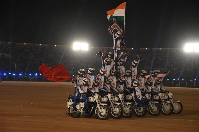 Mohan kumar: ಮೈಸೂರು ದಸರಾ 2023ರ ಪಂಜಿನ ಕವಾಯತು ಕಾರ್ಯಕ್ರಮದಲ್ಲಿ ವೇದಾ ಸಿನಿಮಾದ ...