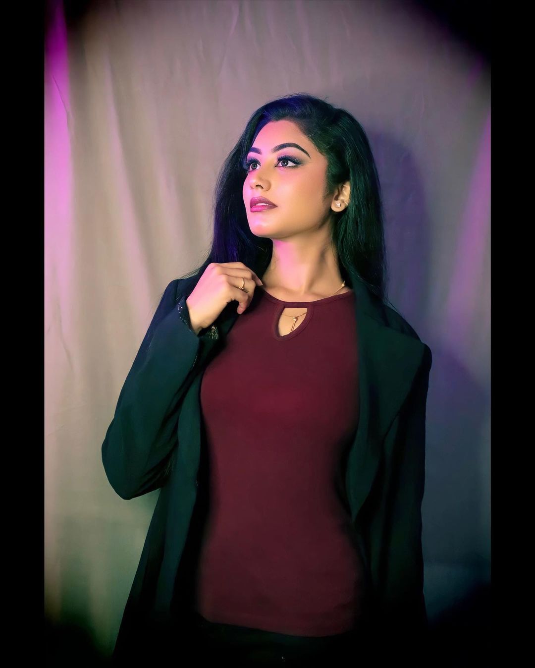 PHOTOS: காரில் வித விதமான போட்டோஸ்.. சீரியல் நடிகையின் லேட்டஸ்ட் ...