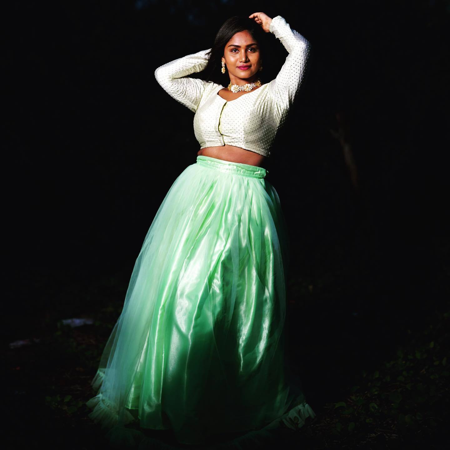 PHOTOS: போட்டோஷூட்டில் கலக்கும் சீரியல் நடிகை.. ரோஜா ஸ்ரீயின் ரீசன்ட் க்ளிக்ஸ்! | actress roja ...