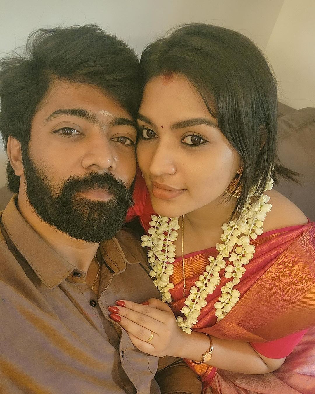 PHOTOS: உன்னோட மனைவியா இருக்குறதுக்கு பெருமைபடுறேன்.. நடிகை ஷபானாவின் ...