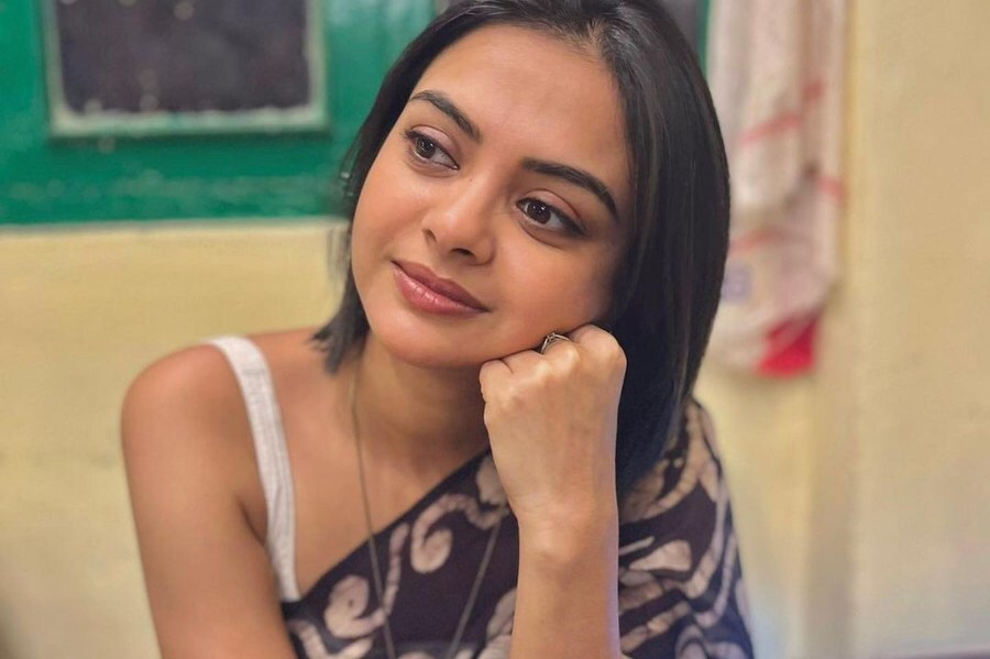 শার্টেই কামাল শোলাঙ্কির, অভিনেত্রীর নয়া অবতারে মুগ্ধ নেটবাসী | Actress ...