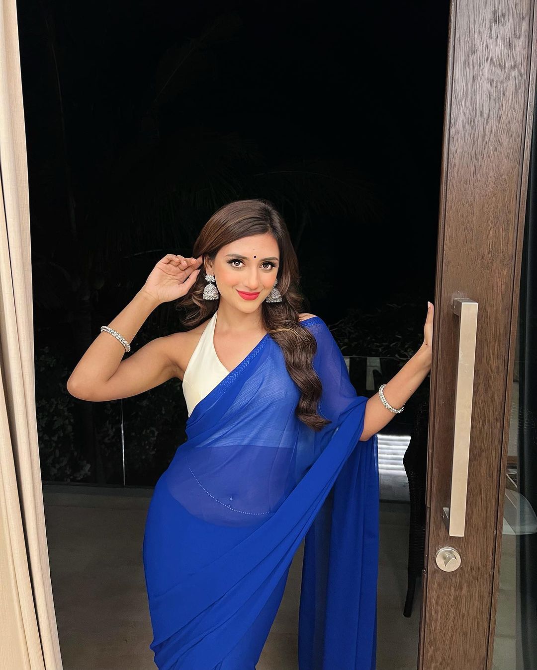 PHOTOS: புடவையில் புகைப்படம் வெளியிட்ட பிக்பாஸ் நிவாஷினி.. லைக்குகளை குவிக்கும் லேட்டஸ்ட் ...