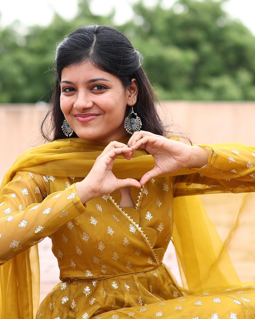 PHOTOS: தமிழுக்கு அடுத்த ஹீரோயின் ரெடி ஆயிட்டாங்க.. குக் வித் கோமாளி ...