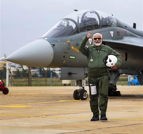In Pics: PM Modi Flies Tejas Aircraft In Bengaluru Photos: HD Images ...