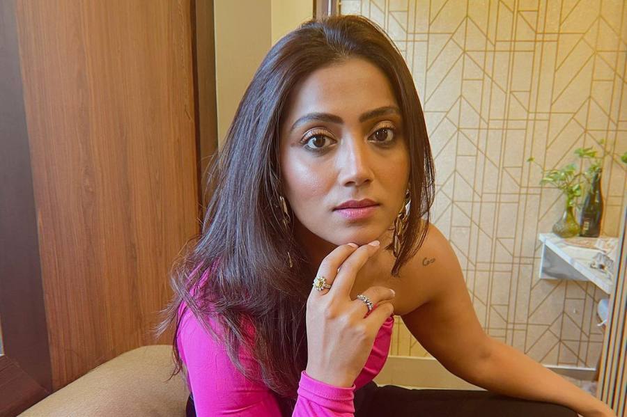 গোলাপি টপে লাস্যময়ী অনিন্দিতা দেখে মোহিত নেট নাগরিকরা, ভাইরাল ছবি ...