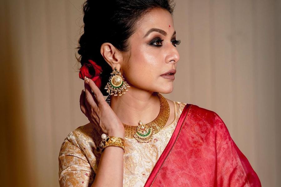 হলুদ শর্ট পোশাকে লাস্যময়ী কোয়েল, টলি ডিভার রূপে মুগ্ধ নেটবাসী ...