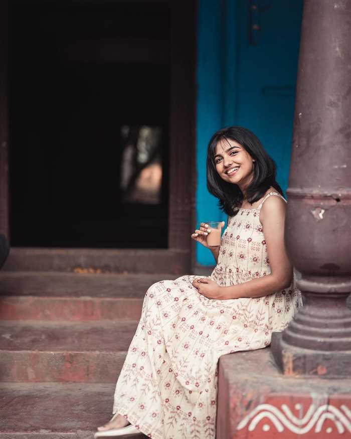 Mollywood Actress Mamitha Baiju Looks Stunning in White Salwar | Mamitha Baiju: അഴകെന്നാൽ ഇതാണ് ...