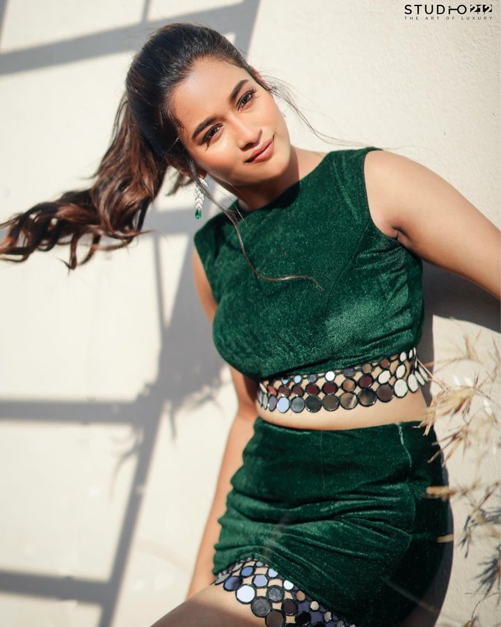 PHOTOS: ஹீரோயினா கமிட்டானதும் ஆளே மாறிட்டாங்களே! போட்டோஷூட்டில் அசத்தும் பாண்டியன் ஸ்டோர்ஸ் ...