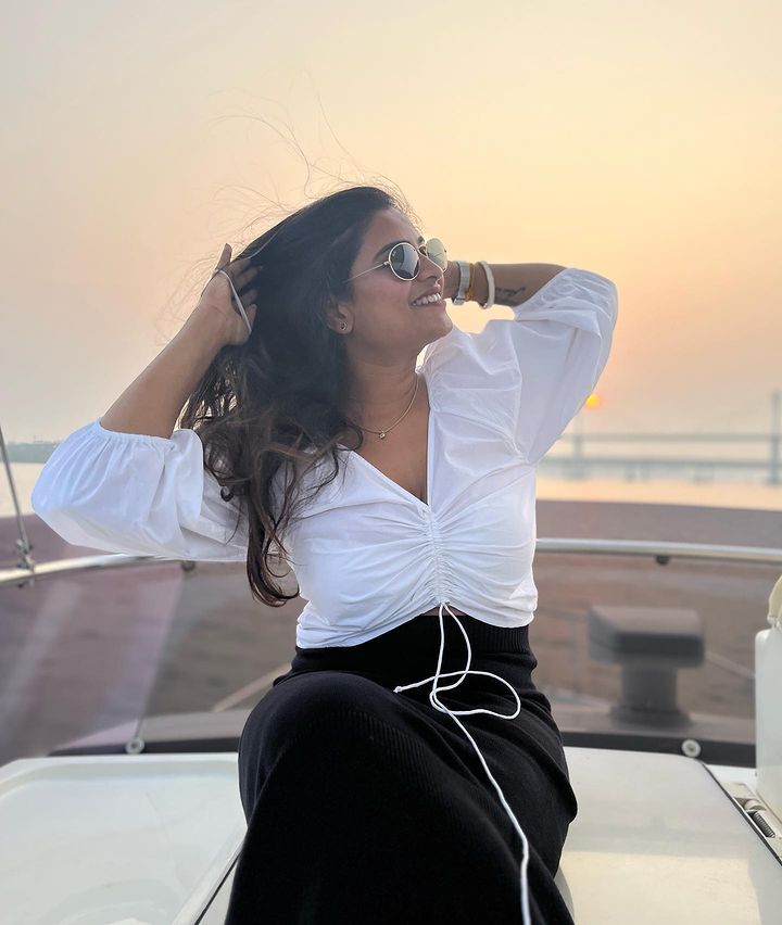 PHOTOS: கோவாவில் ஜாலி பண்ணும் விஜே மகேஸ்வரி.. ரசிகர்களை திக்குமுக்காட ...