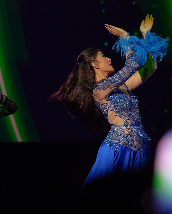 జాక్వెలిన్ ఫెర్నాండేజ్ హాట్ షో.. అందాలతో చిత్తు చేస్తుందిగా. | Actress ...