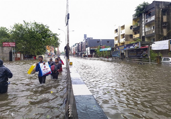Cyclone Michaung: Waterlogged Roads During Heavy Rain In Chennai Photos: HD Images, Pictures ...