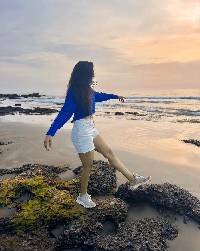 దీపిక పిల్లి వయ్యారాల జాతర.. బ్యూటీ ఫుల్ జోరులో ఉందిలే.. | Deepika ...