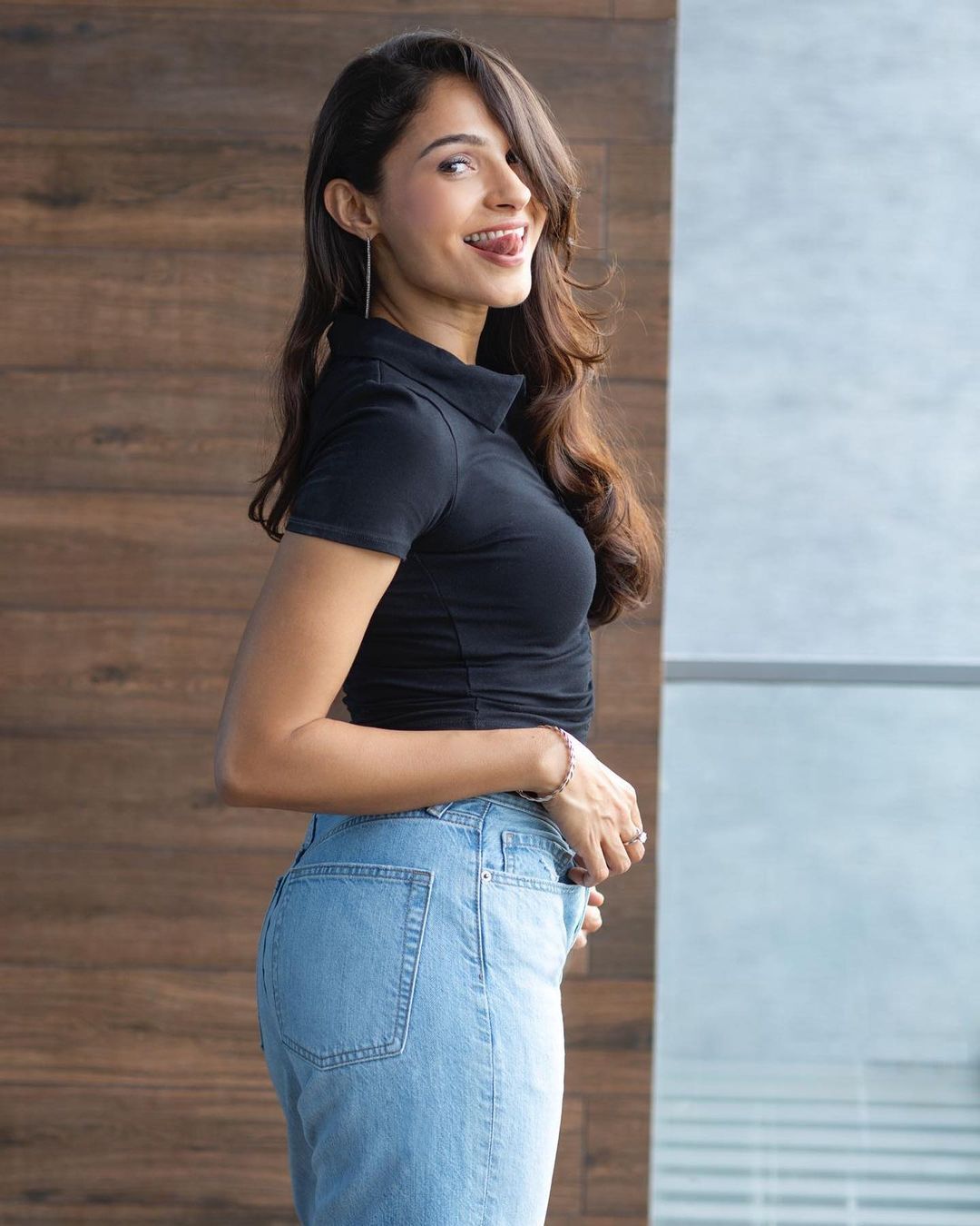 PHOTOS: ஆண்ட்ரியா கொடுத்த போஸ்.. திணறிய ரசிகர்கள்.. வெளியான லேட்டஸ்ட் ...