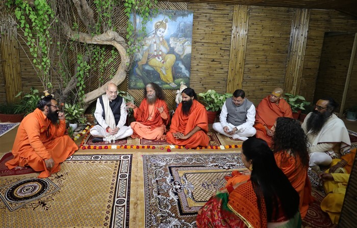 ಋಷಿಕೇಶದಲ್ಲಿ ಬಾಬಾ ರಾಮ್‌ದೇವ್‌ ಜೊತೆ ಪೂಜೆ ಮಾಡಿದ ಗೃಹ ಸಚಿವ ಅಮಿತ್ ಶಾ | Home ...