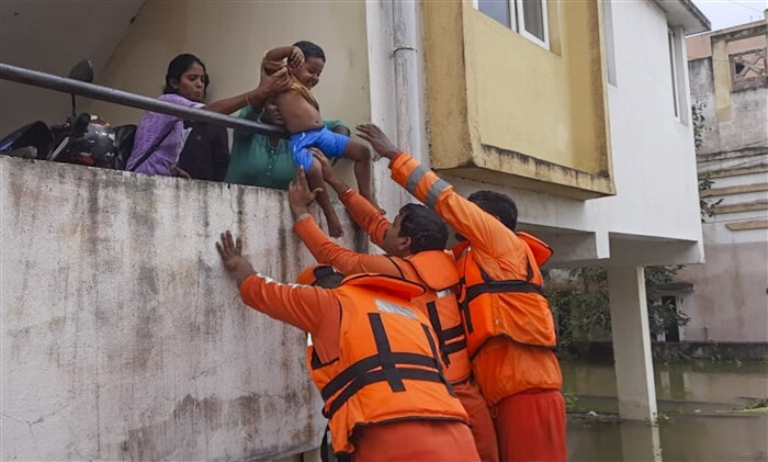 In Pics: Chennai Grapples With Cyclone Michaung Aftermath Photos: HD ...