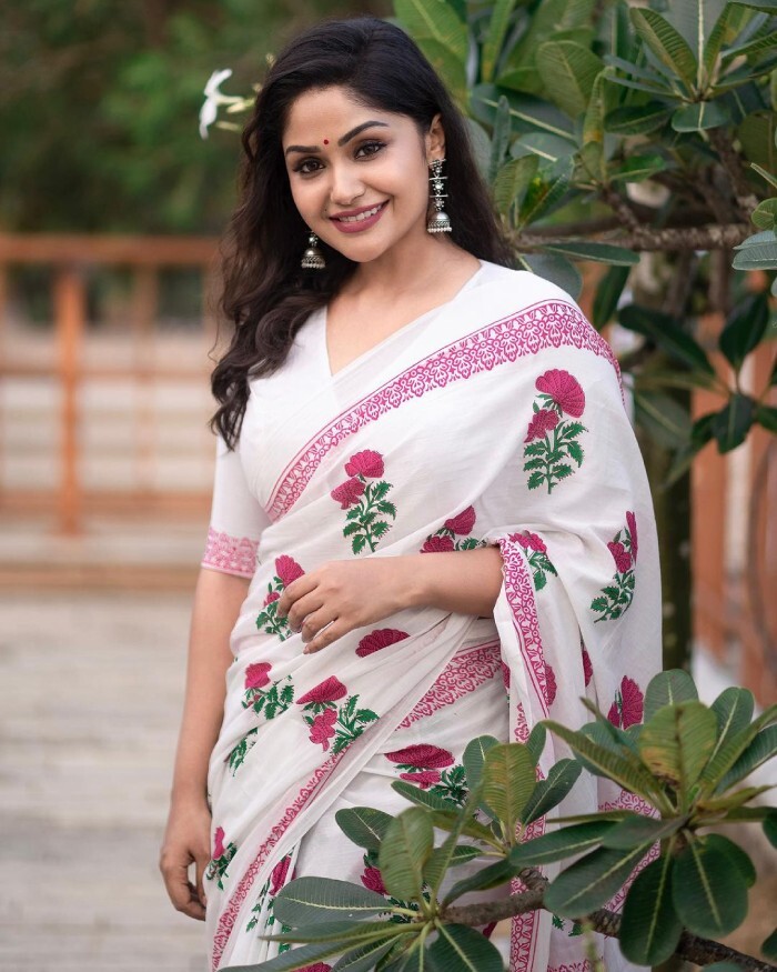 Mollywood Actress Shritha Sivadas's Glamorous Makeover Gets Attention Over Social Media ...