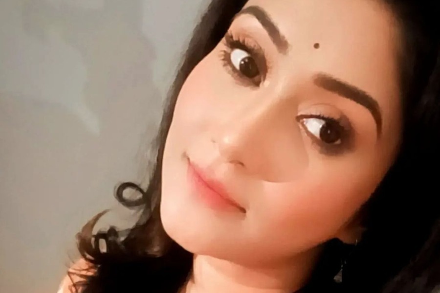 সাদা লাল পাড় শাড়িতে অনন্যা শতাব্দী, টেলি অভিনেত্রীর মিষ্টি হাসিতে বিভোর অনুগামীরা | Televison ...