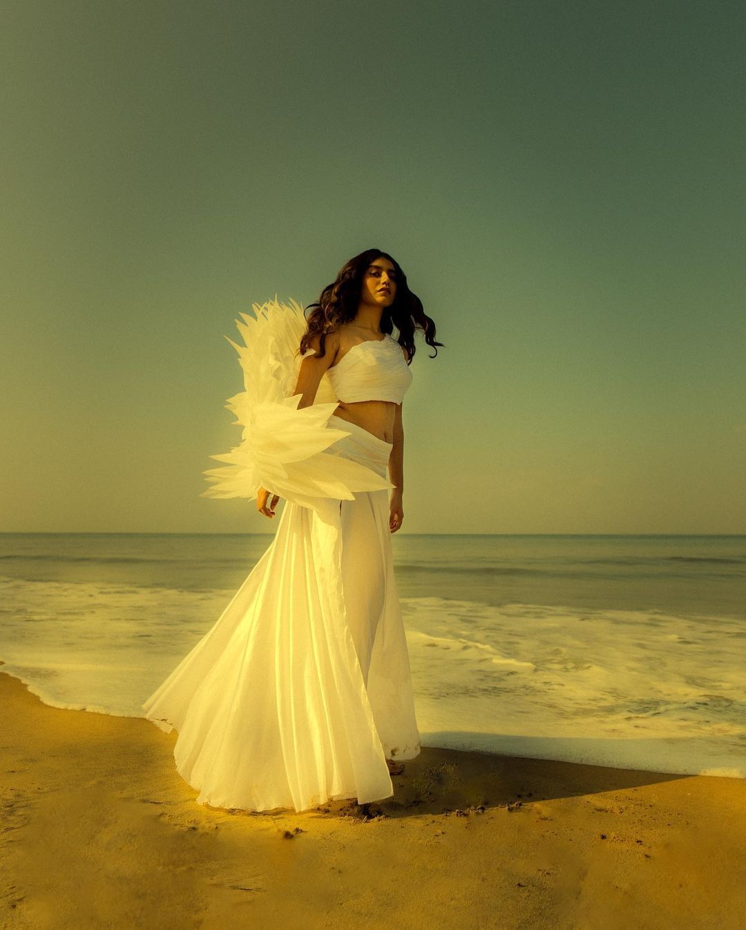 Wink Girl Priya Prakash Varrier Came With Angelic Look in White Outfit ...