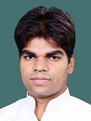 Akshay Yadav: Age, Biography, Education, Wife, Caste, Net Worth & More ...