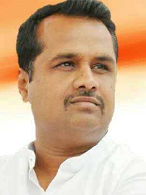 ಗಣೇಶ್ ಹುಕ್ಕೇರಿ: ವಯಸ್ಸು, ಜೀವನಚರಿತ್ರೆ, ಶಿಕ್ಷಣ, ಹೆಂಡತಿ, ಜಾತಿ, ನಿವ್ವಳ ಮೌಲ್ಯ ...