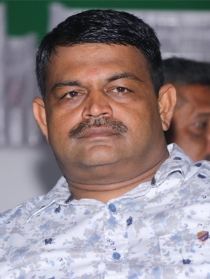 Kesarisinh Jesangbhai Solanki: Age, Biography, Education, Wife, Caste ...