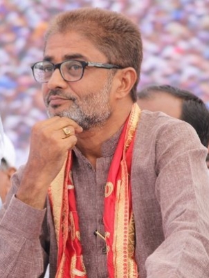 Lalit Vasoya: Age, Biography, Education, Wife, Caste, Net Worth & More ...