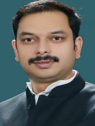 Praveen Pathak: Age, Biography, Education, Wife, Caste, Net Worth ...